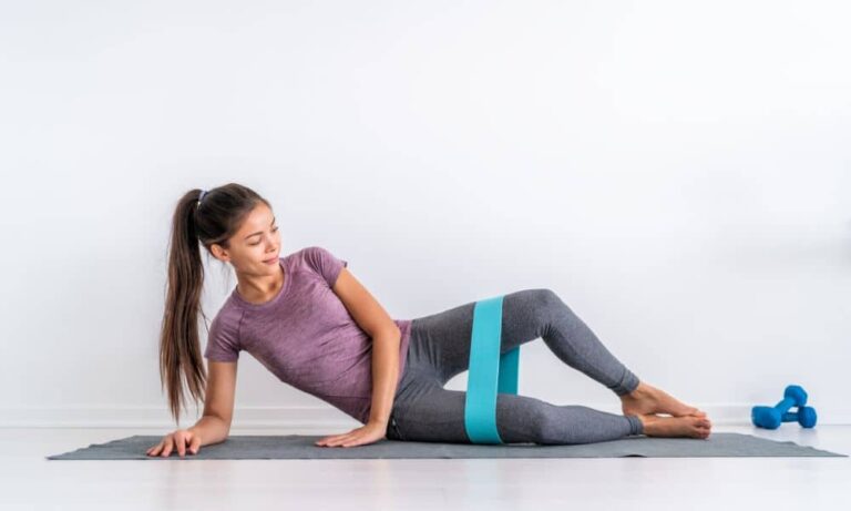 Clamshell Exercise - How to Strengthen Your Pelvic Region